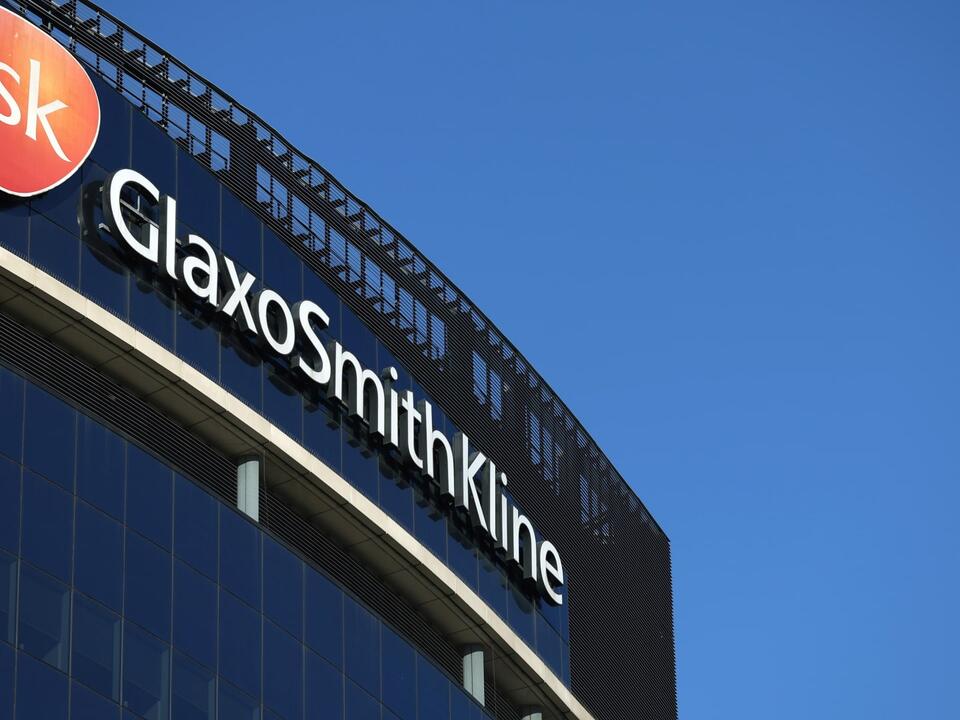 FDA approves GSK's RSV vaccine for high-risk adults ages 50 to 59 ...