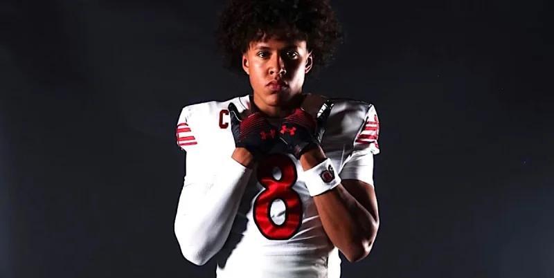 Four-star athlete Salesi Moa has flipped his commitment from Tennessee ...