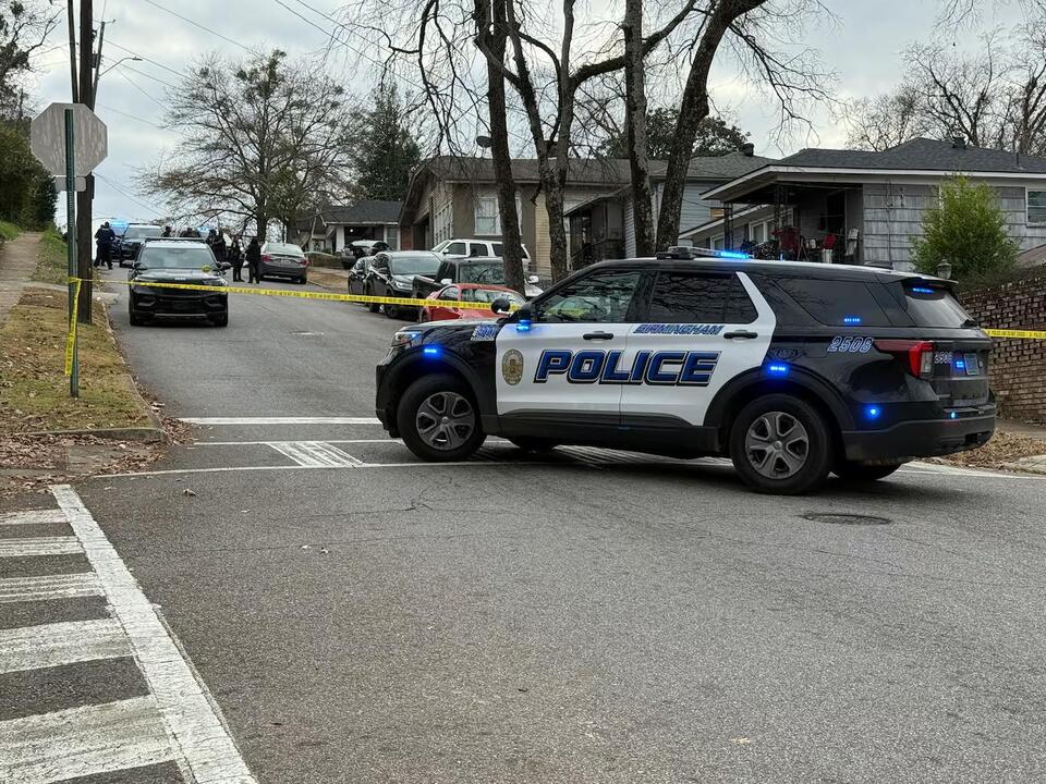 1 shot, suffers non-life threatening injuries in Ensley Highlands ...