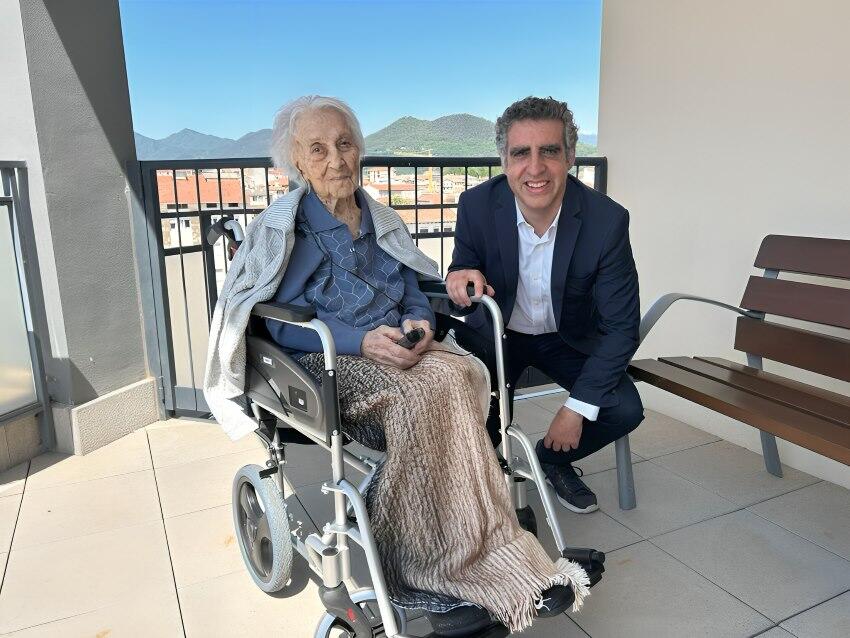 Longest-lived person reveals new insights into healthy ageing - NewsBreak