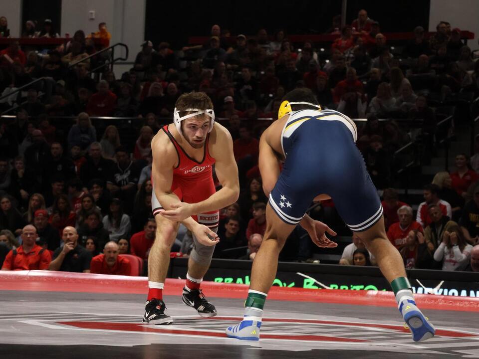 Wrestling: Ohio State wins dual against Edinboro in dominant fashion