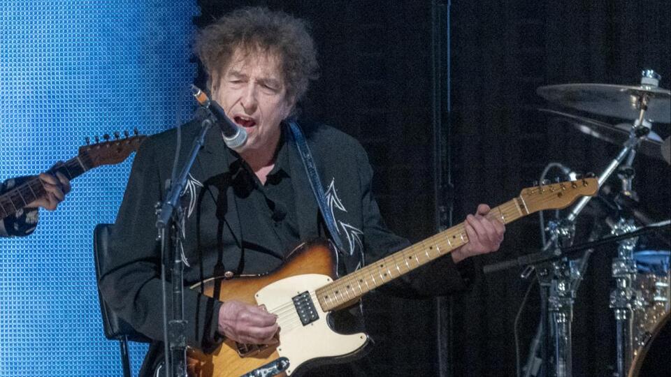 Bob Dylan, At 85 Years Old, to Kick Off 2026 Summer Tour - NewsBreak