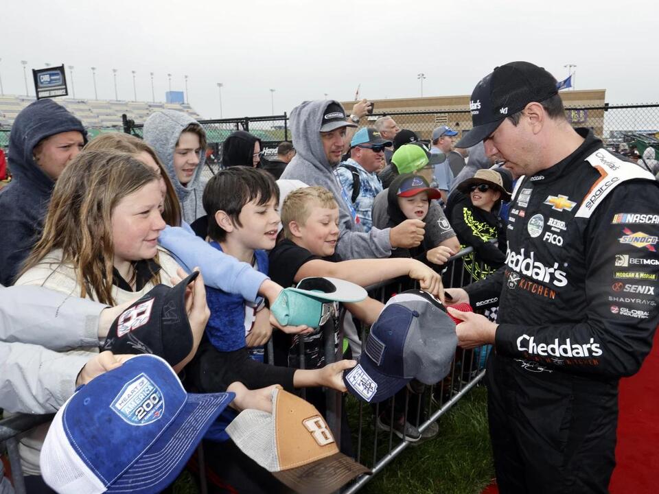 NASCAR teams, drivers will celebrate the sports' roots at Darlington ...