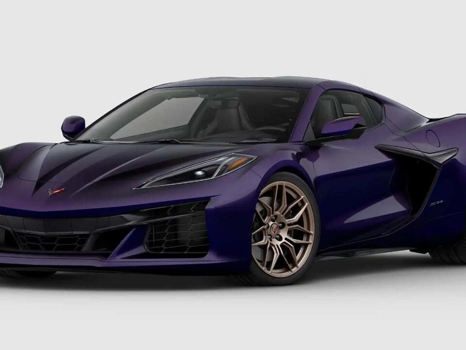 Stop What You're Doing: The 2025 Corvette Z06 Configurator Is Up