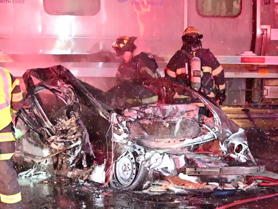 MTA: Train strikes car near Central Islip; 1 hospitalized