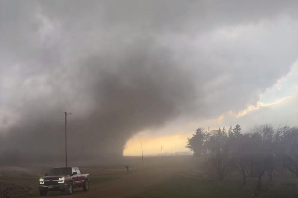 Storm Chaser Reed Timmer On The Ground In Southern Minnesota's Severe ...