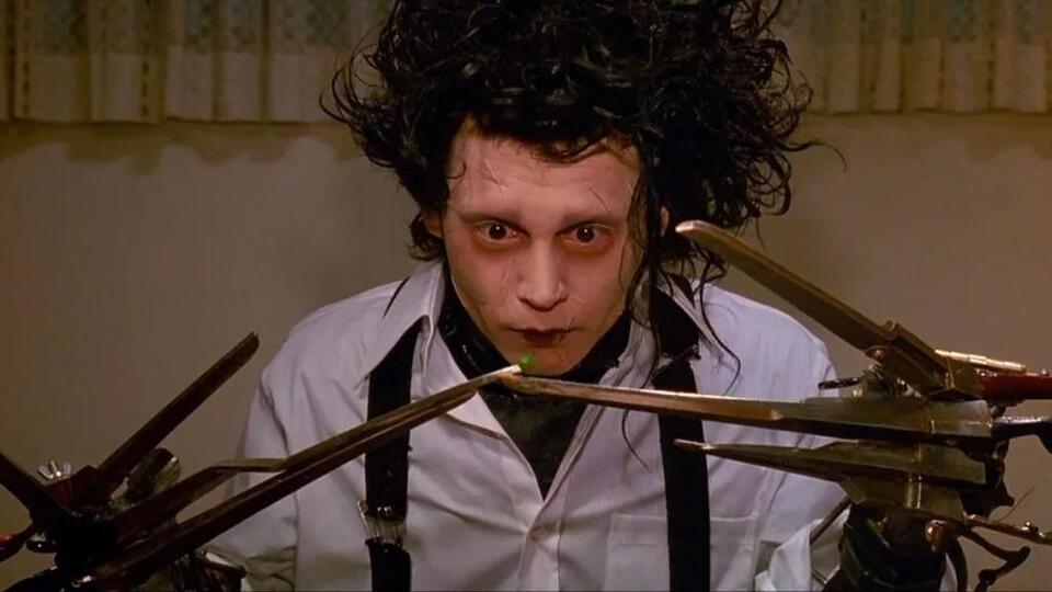 Edward Scissorhands Streaming: Watch & Stream Online via HBO Max ...