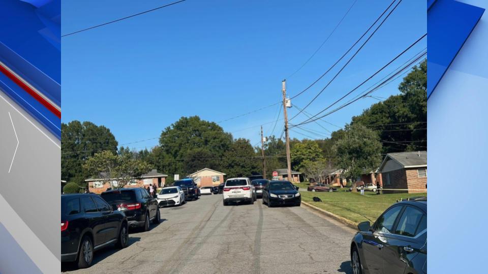 Two people found dead inside Milledgeville home - NewsBreak