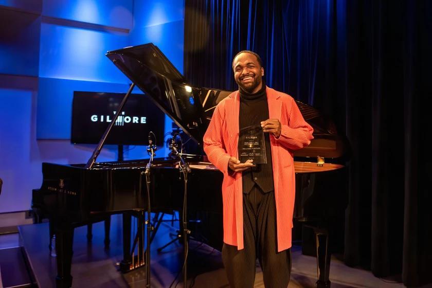 Pianist Sullivan Fortner receives The Gilmore's inaugural 2026 Larry J ...