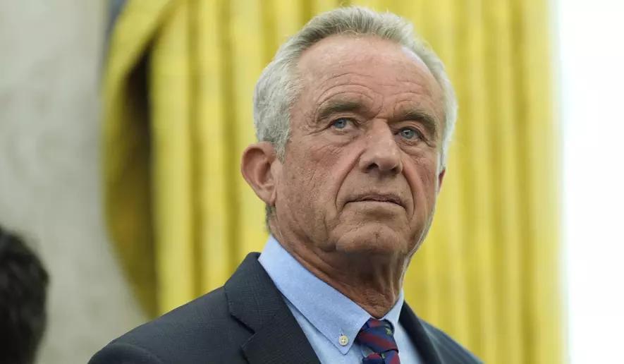 RFK Jr. calls pouches ‘safest way to consume nicotine’ - NewsBreak