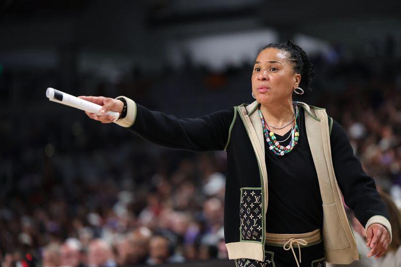 Dawn Staley sends sobering warning to South Carolina stars as WNBA prediction made - NewsBreak