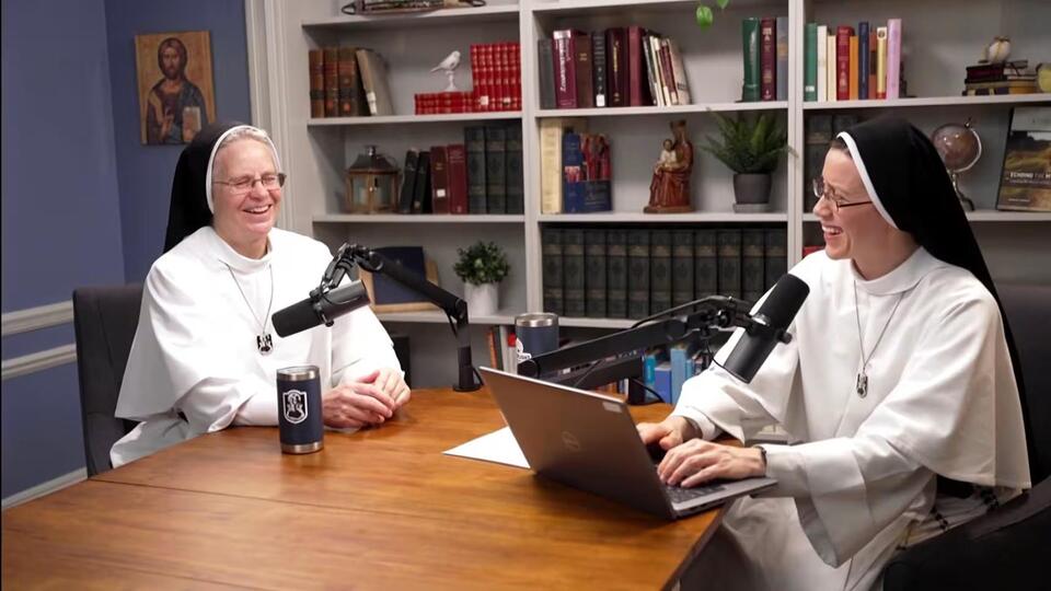 Meet the Viral Catholic Nuns Inspiring a New Generation - NewsBreak