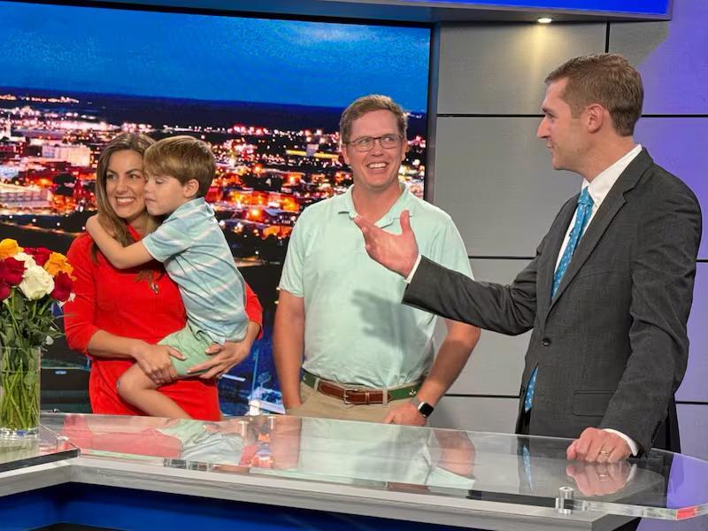 Laura Warren says goodbye to News 12