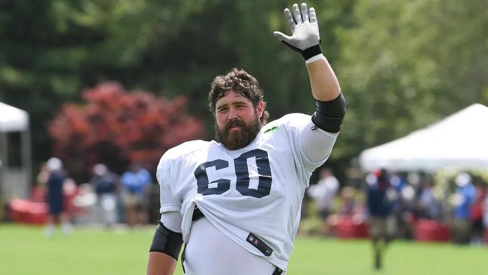 David Andrews Roasts Mike Felger For Drake Maye Critique - NewsBreak