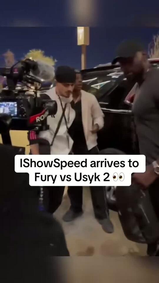 Speed arrives to fight night ishowspeed speed boxing tysonfury usyk ...