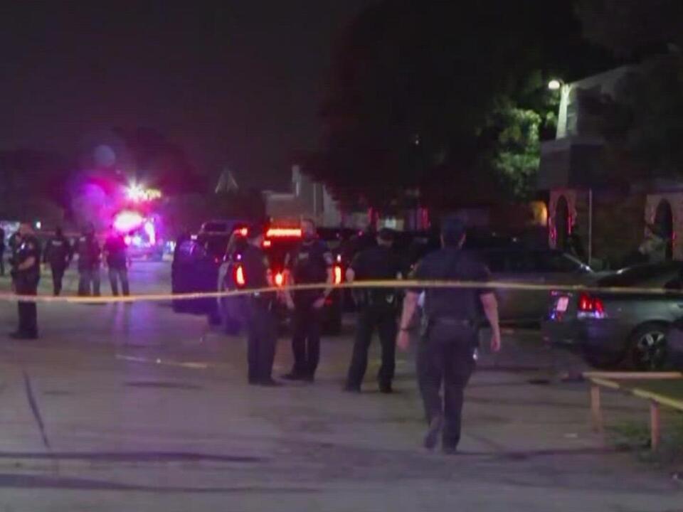 Fort Worth Police Searching For Suspect In Double Shooting