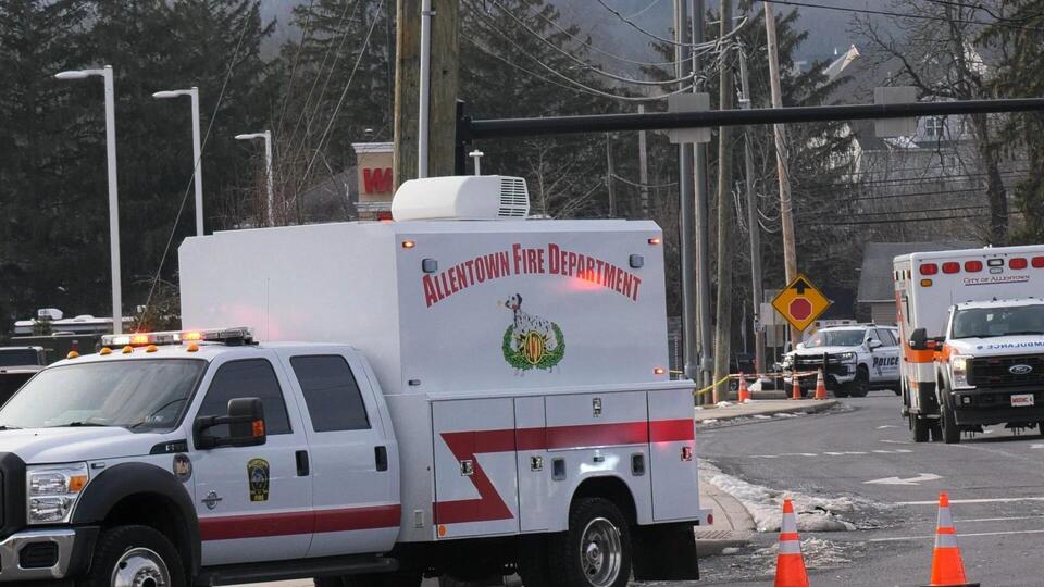 Bomb squad responds to incident at Wawa in Upper Saucon - NewsBreak