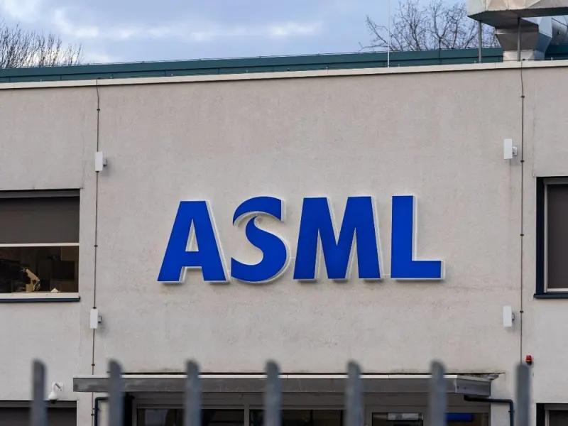 ASML Stock In The Spotlight Following An Analyst U-Turn — Here’s What’s ...