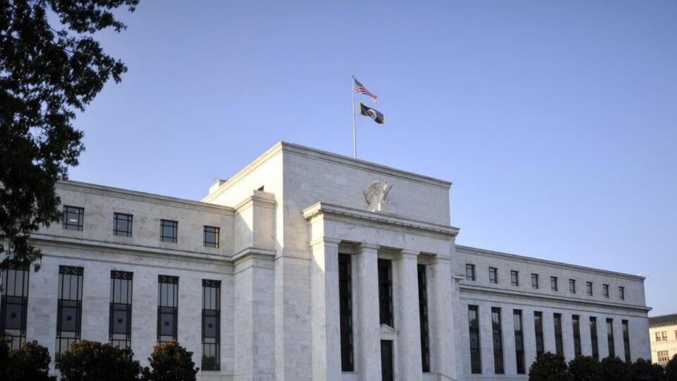 Wall Street banks now unanimously forecast zero Fed rate cuts in 2026 ...