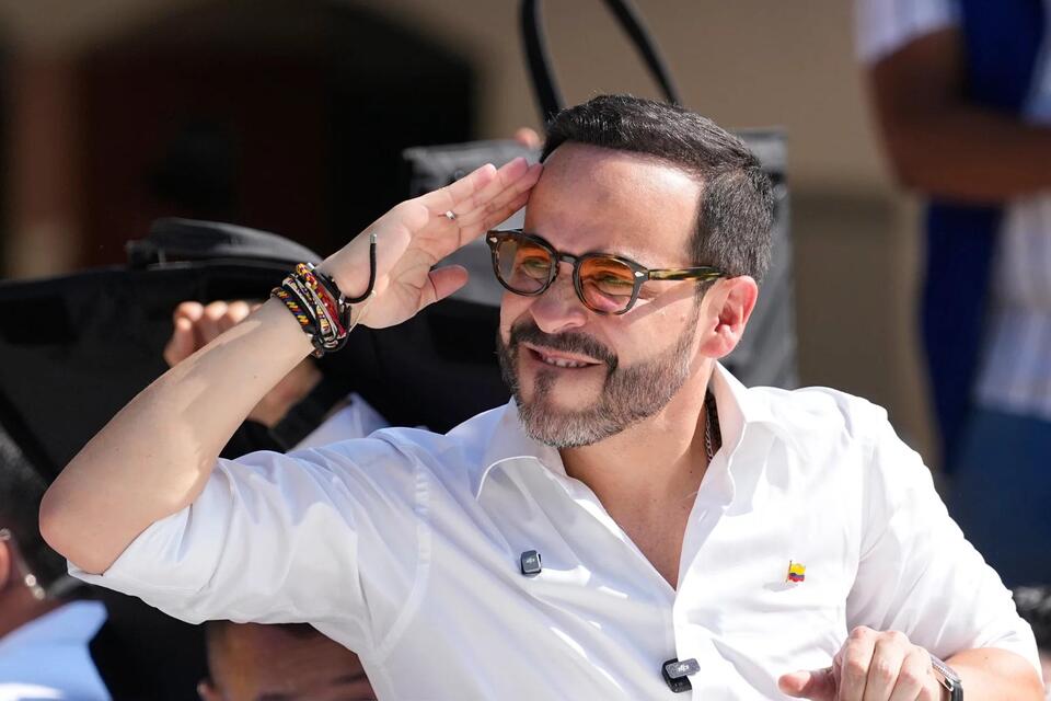 Right-wing candidate pulls ahead in first round of Colombia's ...