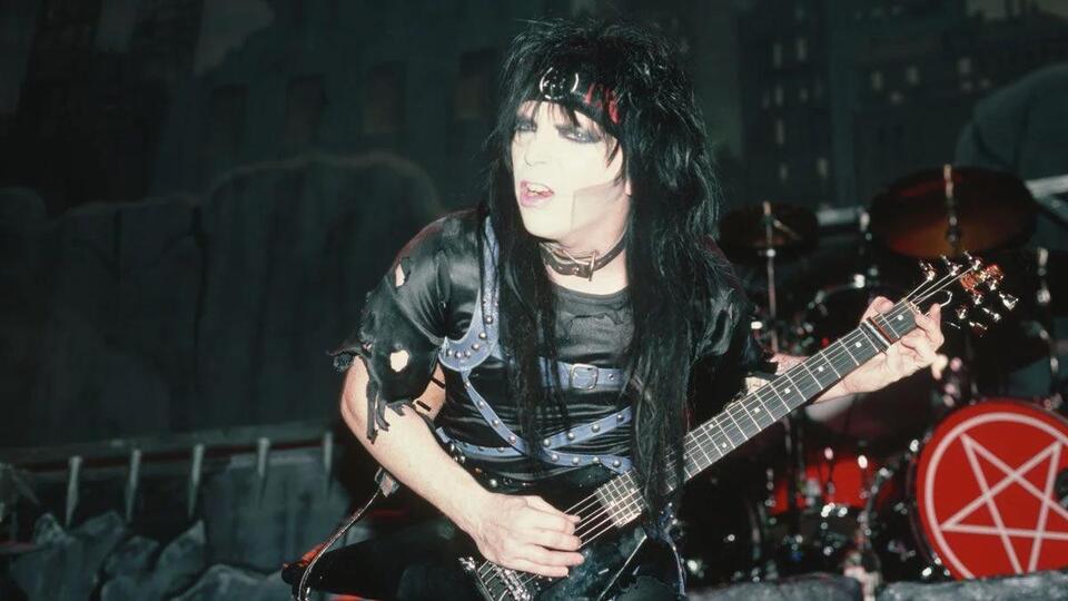 Mick Mars Is Paying to Walk Away After Leaving Mötley Crüe’s Tour and ...