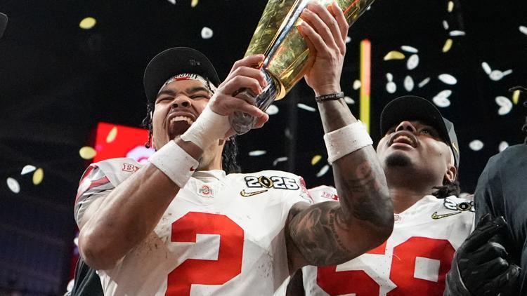 Ohio State wins 1st national title since 2014, outlasting Notre Dame 34-23 in CFP championship ...