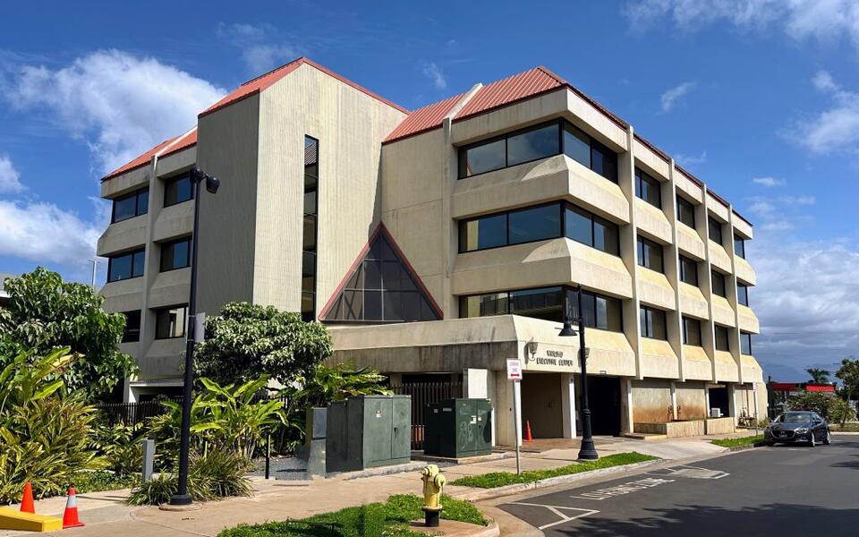 Maui Council committee advances bills for acquisition of Wailuku ...