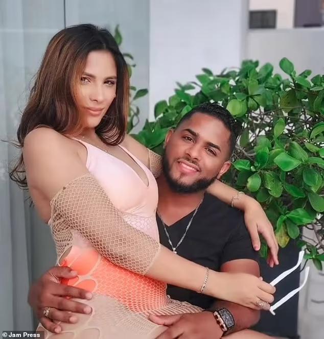 Furious husband 'divorces' influencer wife after she's filmed leaping ...