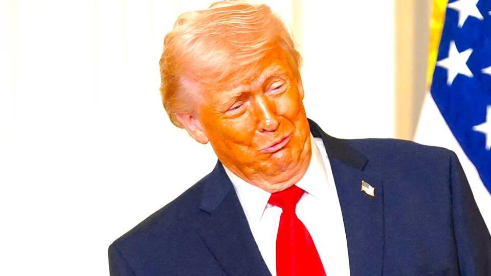 Senator Trashes ‘Senile Old Man’ Trump After Secret War Briefing ...