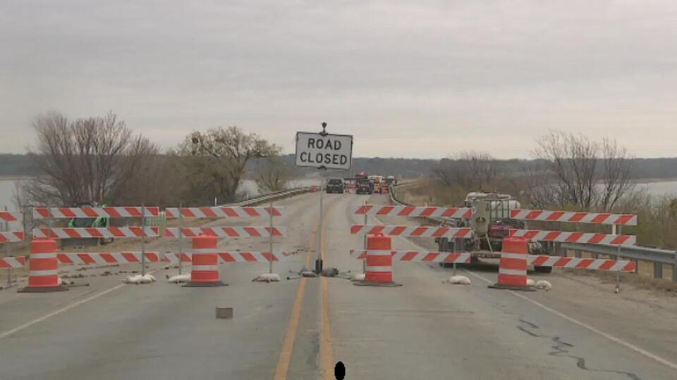The Mile Long Bridge's closure has extended commutes to 45 minutes for ...