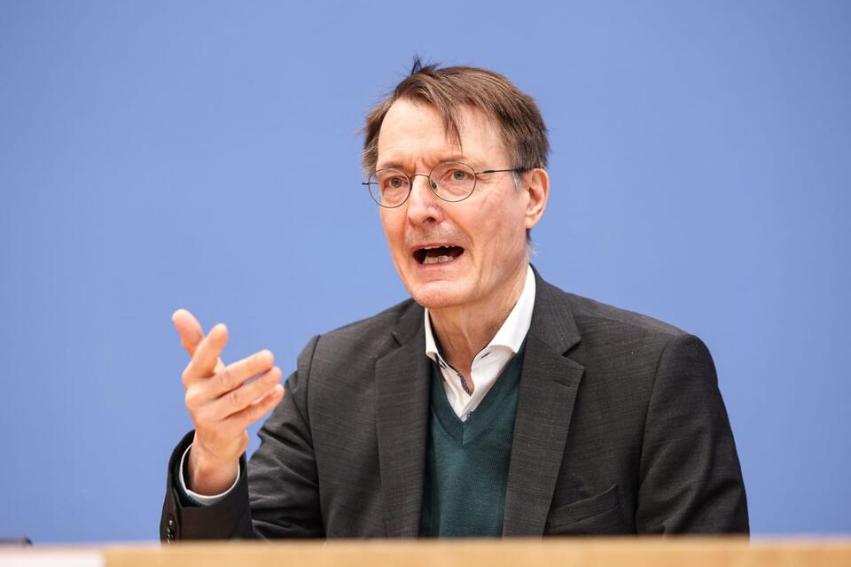 German health care enters new era with opt-out online medical records ...