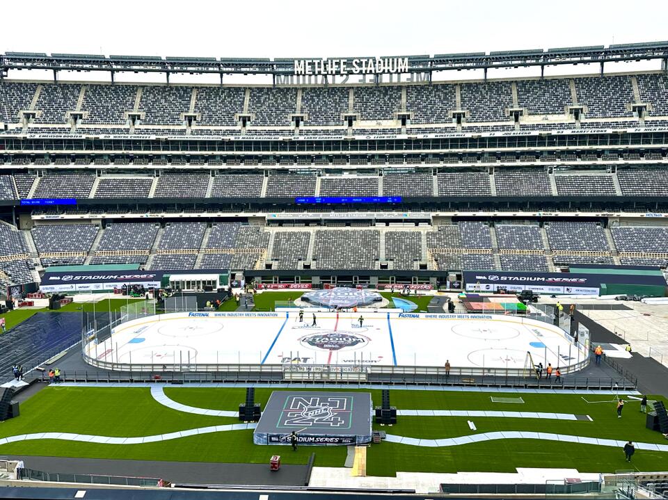 EXCLUSIVE: Sneak Peek At Islanders Stadium Series Rink - NewsBreak