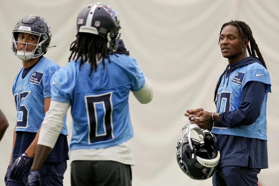 On paper, vets see the Titans’ receivers among their best group yet in ...