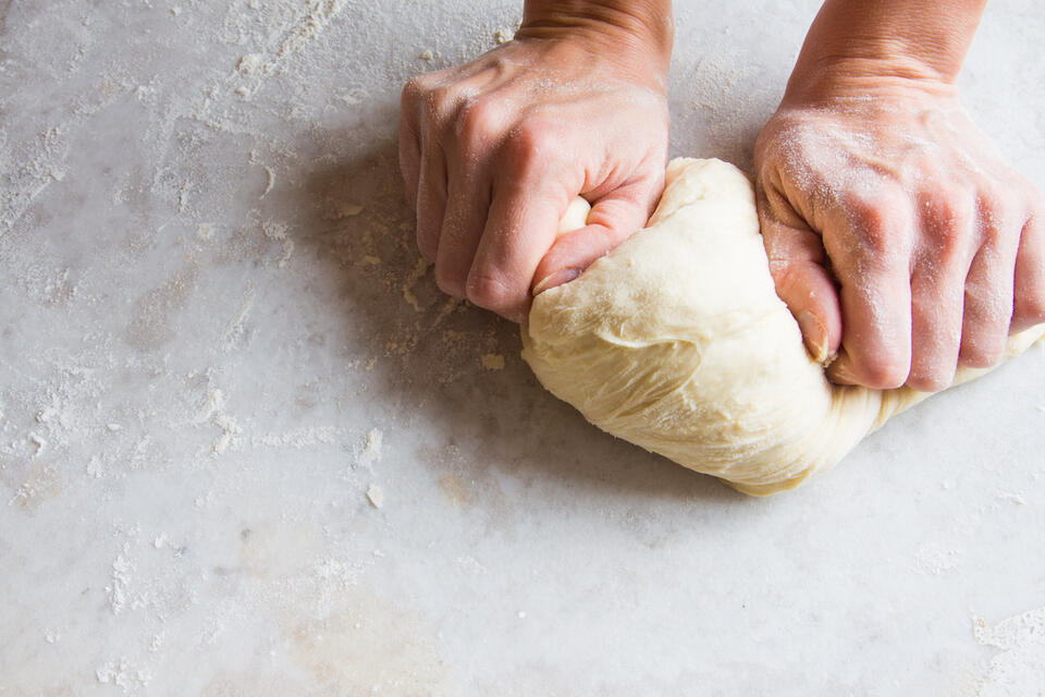 Level Up Your Pizza Game With These Tried-and-True Dough Hacks - NewsBreak