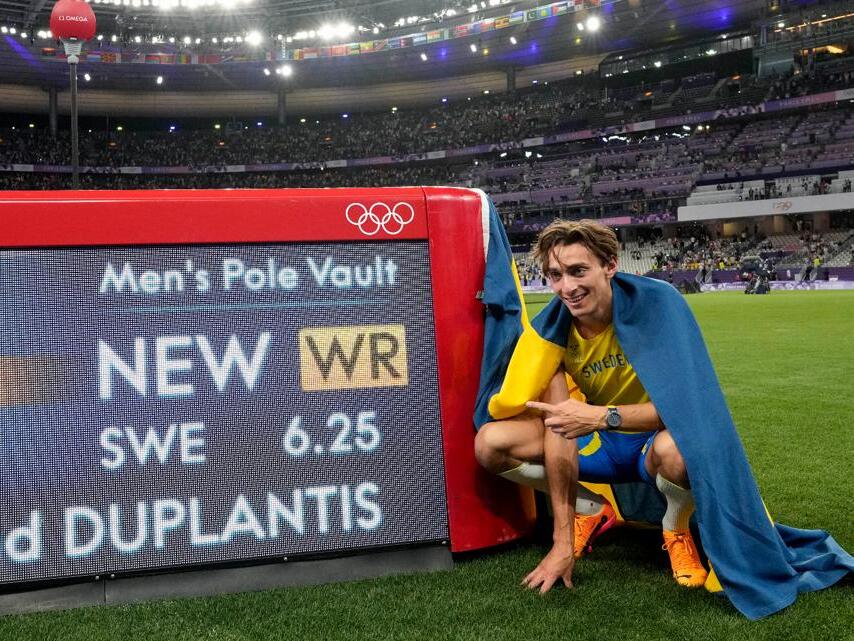 LSU alum Mondo Duplantis wins gold, sets pole vault world record