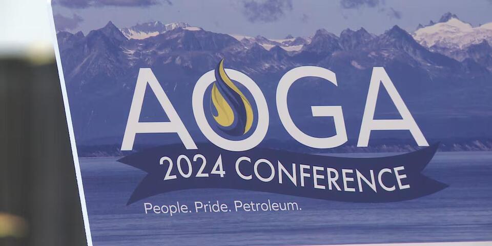 Peltola, Begich take the stage on day 1 of AOGA conference - NewsBreak
