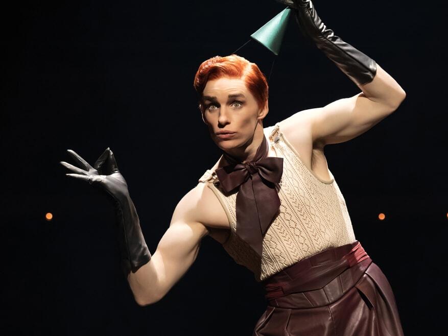 Eddie Redmayne Excels as the Emcee in a Boozy Broadway ‘Cabaret’