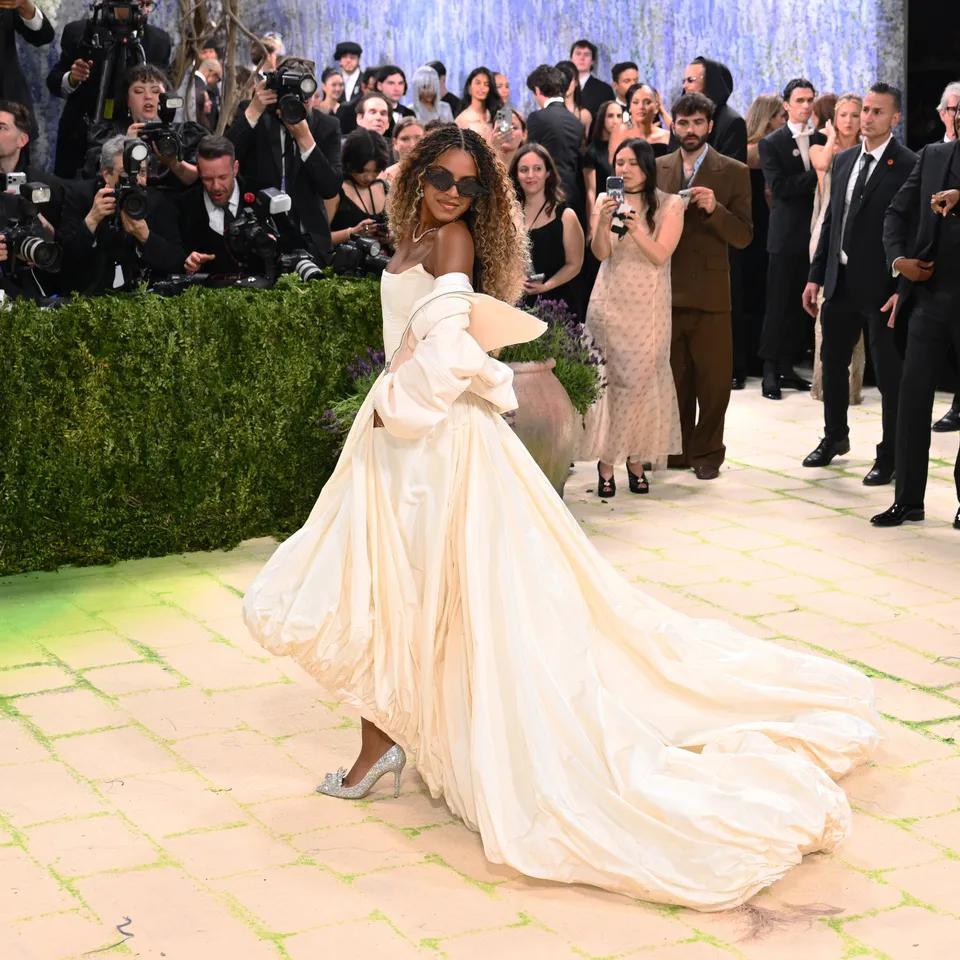 Blue Ivy Carter Wore a Balenciaga Bubble Hem Dress with $5,000 Pumps at ...