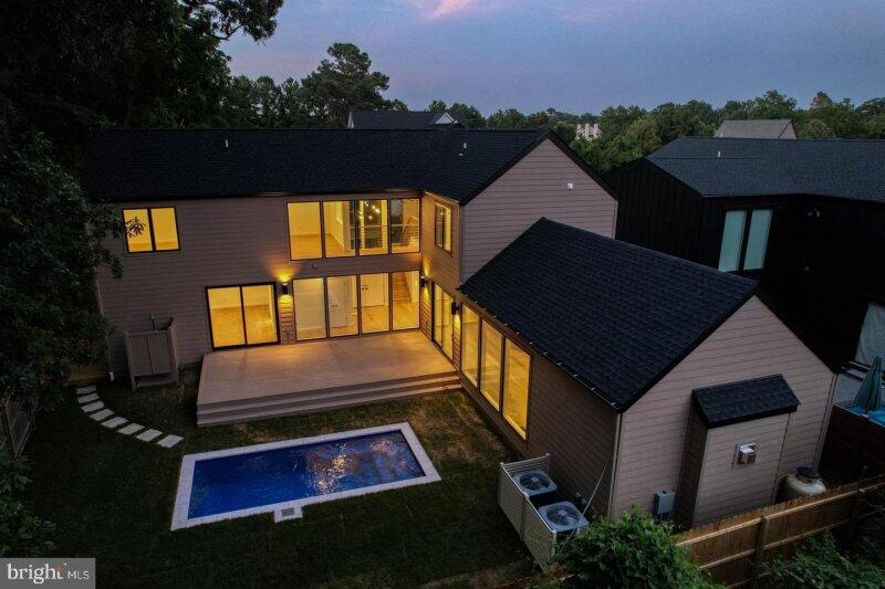 NOW UNDER CONTRACT! LUXURY NEW-BUILD HOME IN DOWNTOWN REHOBOTH - NewsBreak