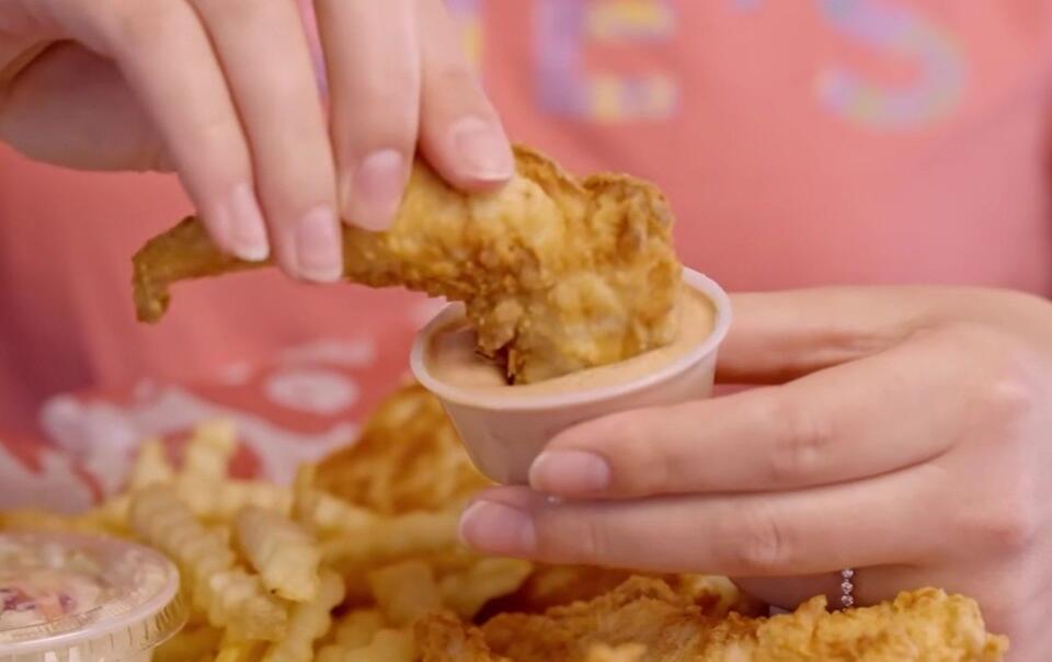 Raising Cane's Gives Seattle, the Chicken Finger - NewsBreak
