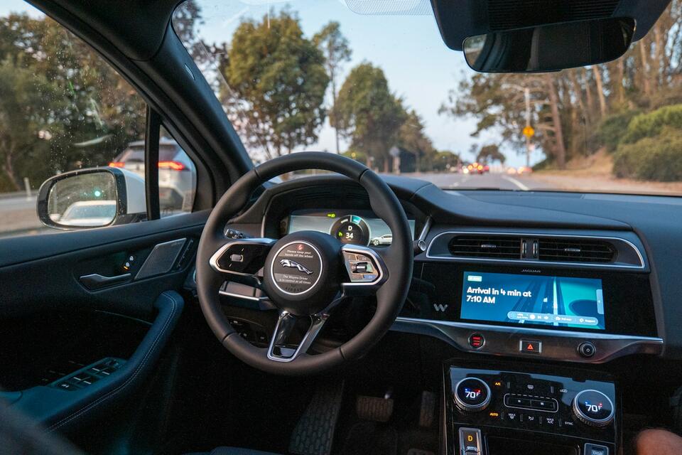 Waymo Is Facing a Growing EV Charging Problem - NewsBreak