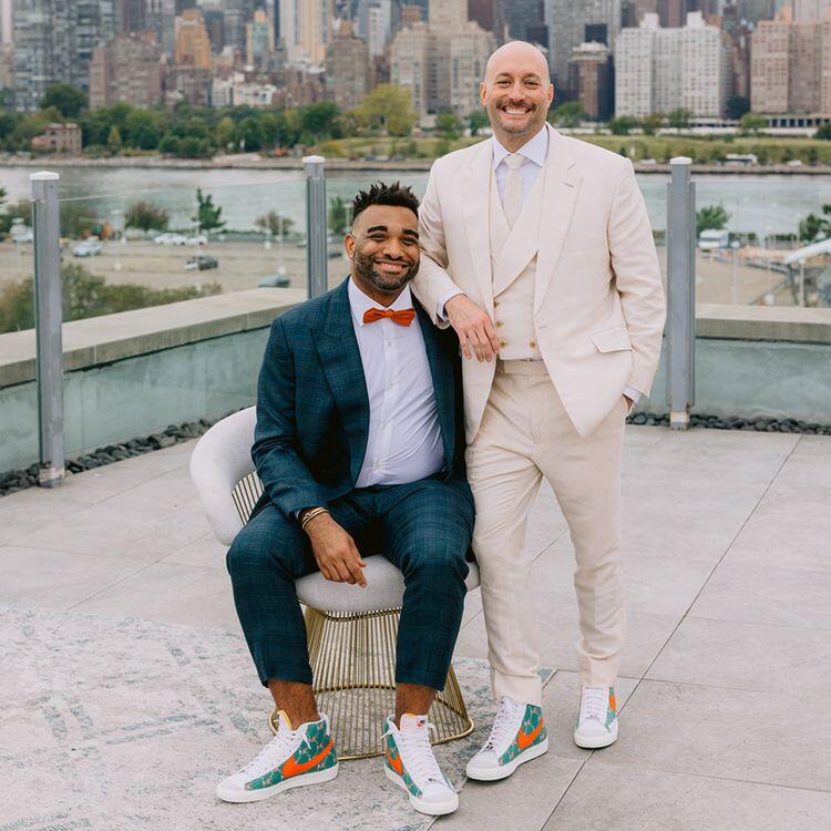 A Beyoncé-Themed Wedding Weekend With a Sneaker Chic Dress Code, a Sing ...