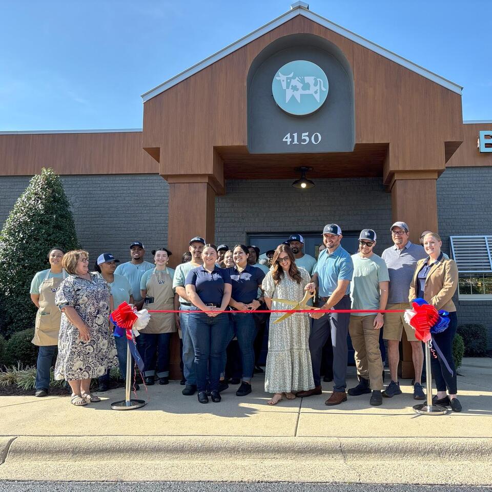 Bounty Farmhouse Kitchen & Tap celebrates grand opening in Fayetteville ...