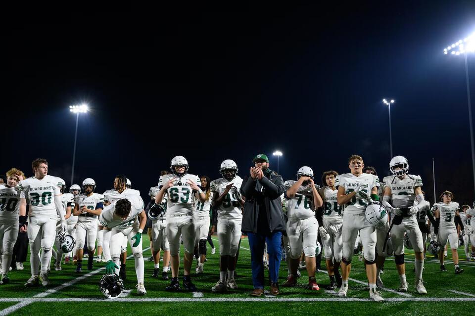 Wells comes alive in the second half, beats Grant to stay alive in ...