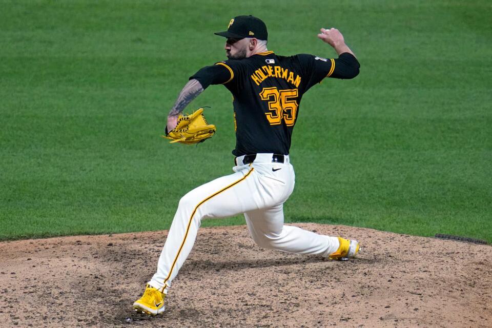 Guardians sign ex-Pirates righty to bolster bullpen - NewsBreak