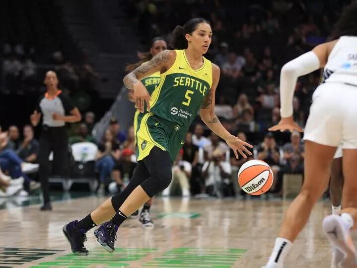 Seattle Storm listen to WNBA calls and make Gabby Williams decision ...