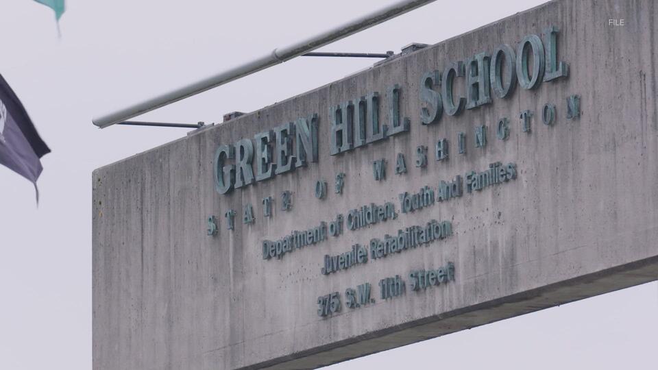 Green Hill staff member arrested after allegedly kissing inmate 3 times ...
