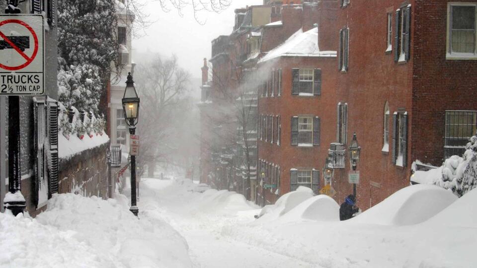7 Lakes In Massachusetts That Completely Freeze Over in the Winter ...