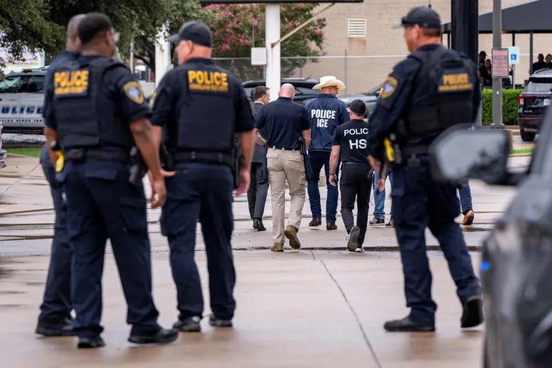 Laura Loomer claims her own 'background check' is 'proof' of ICE ...