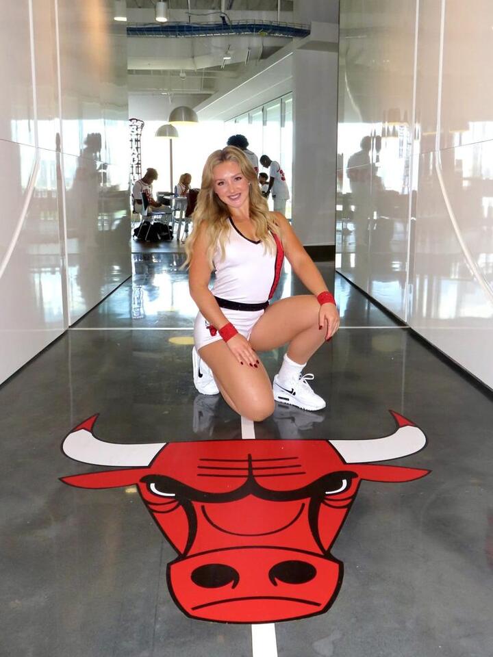 Roscoe native set to energize United Center crowds as part of the ...